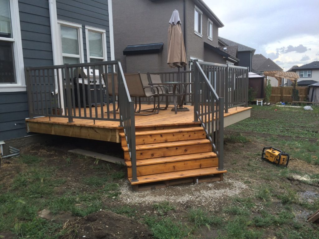 Premium Fencing Products in Saskatoon - Oasis Outdoor Products