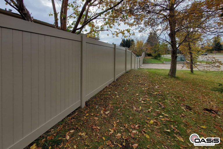 Vinyl PVC Fencing | Oasis Outdoor Products Canada